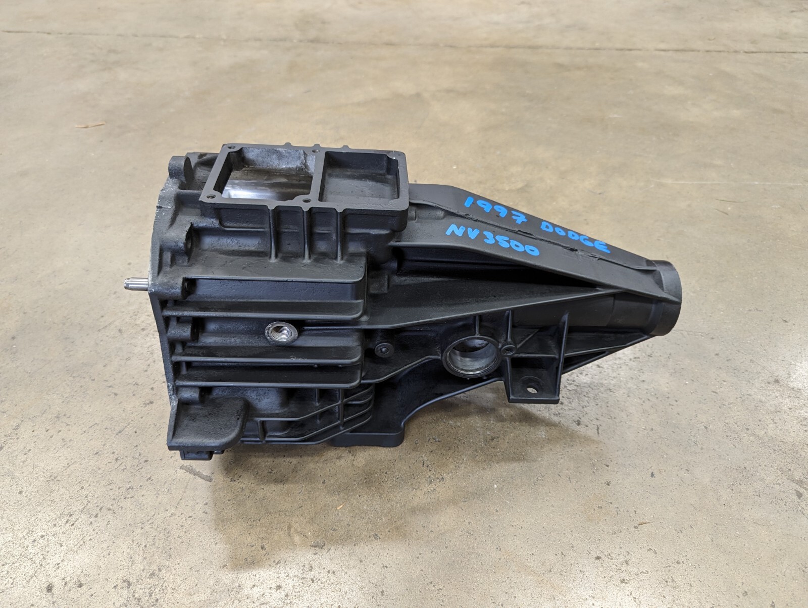 1997 Dodge Ram Pickup OEM NV3500 Manual Transmission 2WD Tail Housing ...
