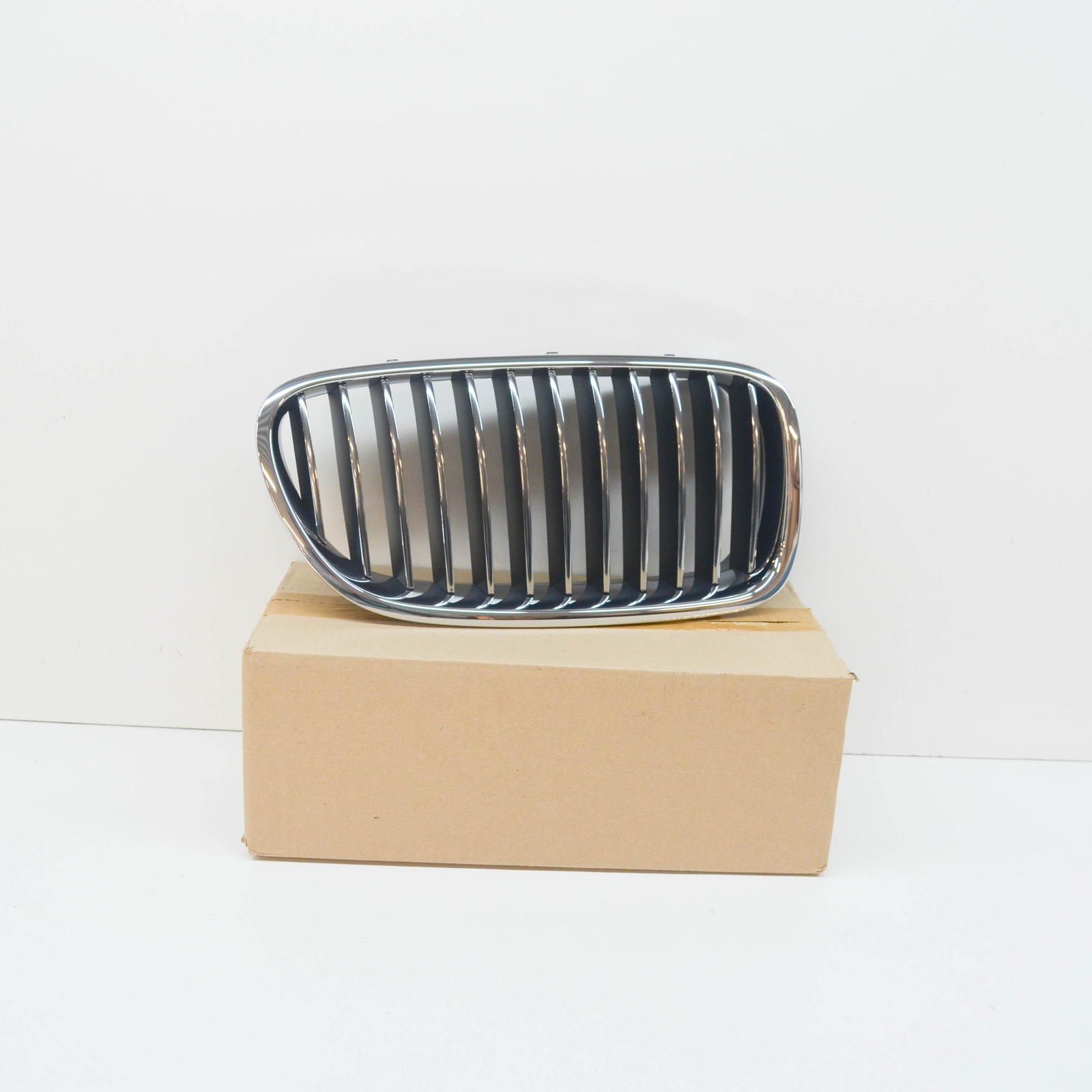 Genuine BMW 5series F10 F15 Front Right Grille 51137203650 for sale ...