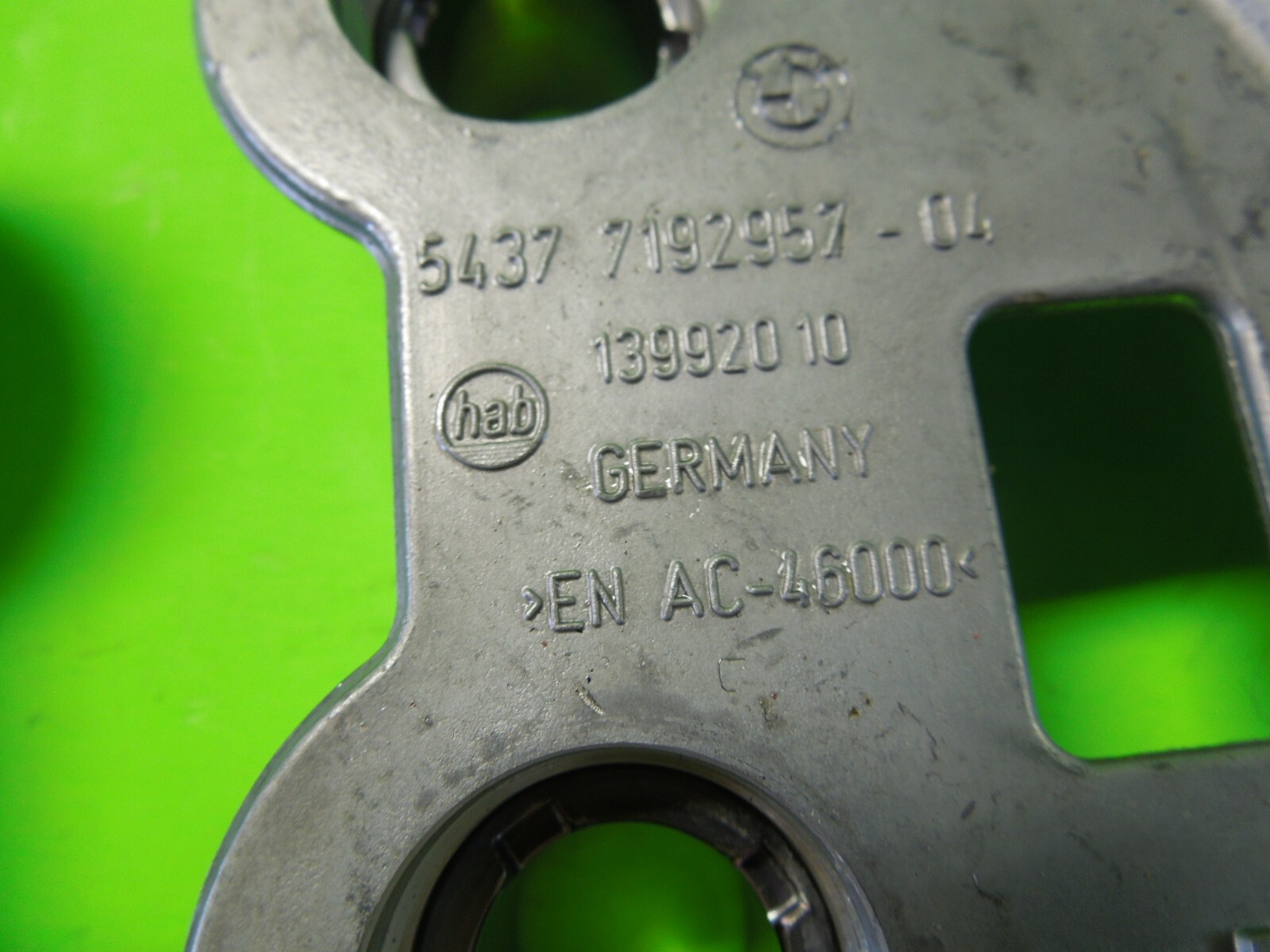 2010 BMW Z4 E89 CONVERTIBLE TOP HINGE BRACKET SUPPORT ALIMENT 09-16 10 ...