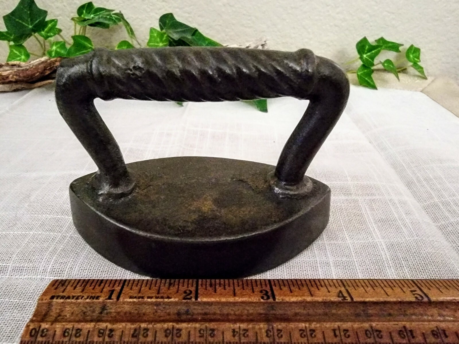 Vintage Small Sad Iron 4" - 1 lb 13oz Pointed at Both Ends WORKING | eBay