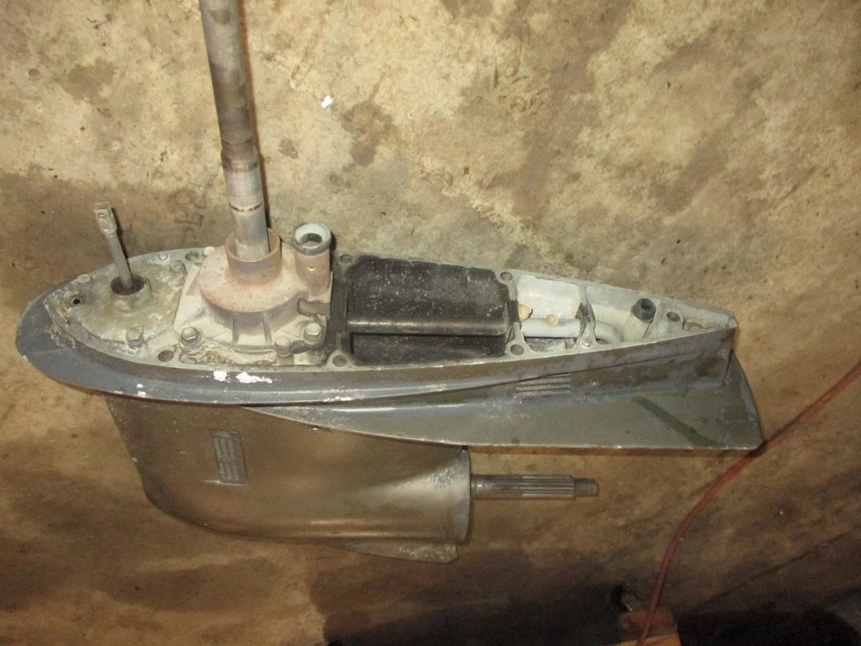 Suzuki DT150 150hp 2 stroke outboard 25 Inch Lower Unit | eBay