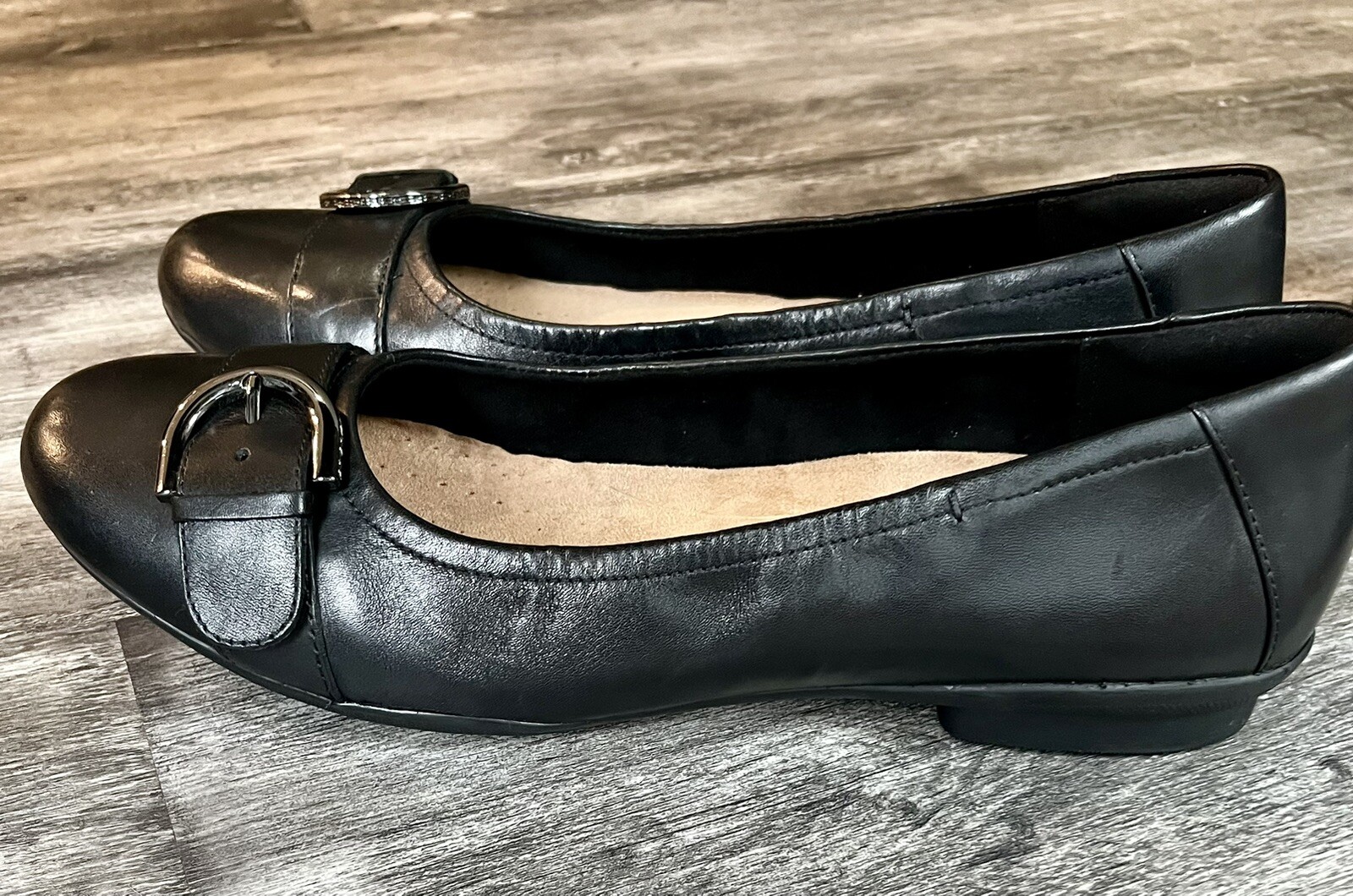 Unstructured Clarks Women's Shoe Size 11M Black Leather Neenah Lark ...