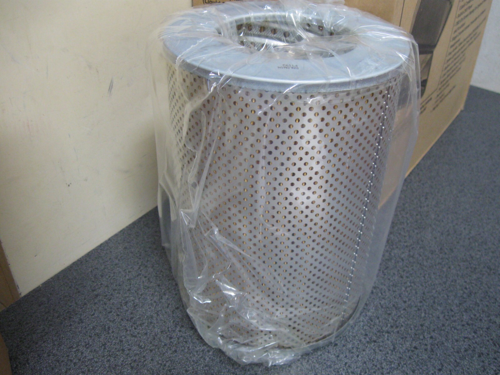 TEREX 9038953 - cross reference oil filters | oilfilter-crossreference.com