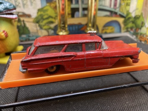 1958 Chevrolet Ambulance Station Wagon Hubley Real Toys Series Made in ...
