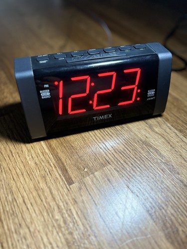 Timex T235Y Double Alarm AM/FM Clock Radio Black Tested Works Great | eBay