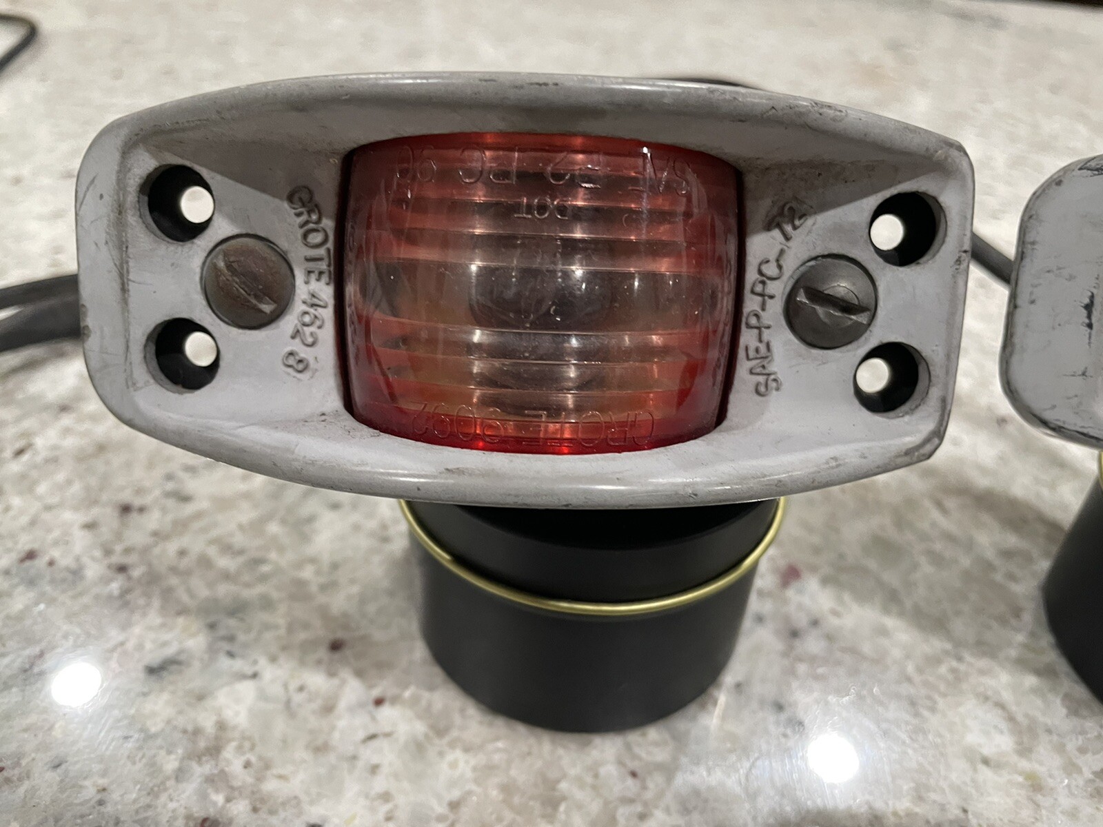 Used Grote Fender Side Marker Lights Pair 4628 SAE-P-PC-72 Grote 4628 ...