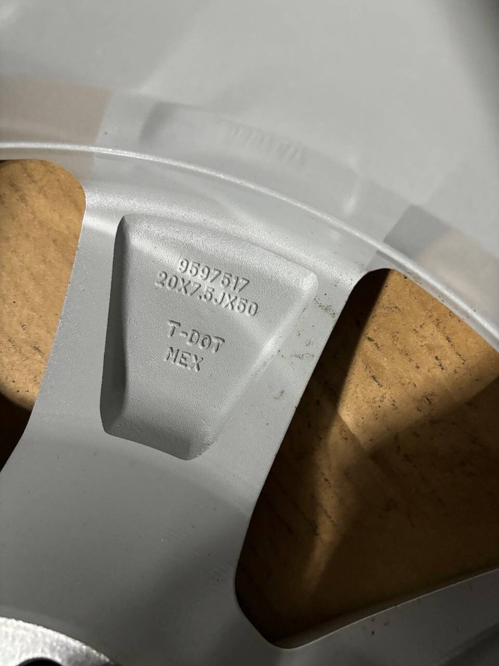 2009 - 2015 Chevy Traverse 20x7.5 Aluminum 6 Spoke Wheel OEM opt RCM ...