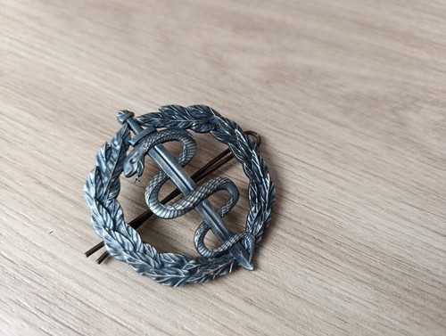 UKRAINIAN MILITARY CAP BERET BADGE MEDICAL FORCES OF THE ARMED FORCES ...