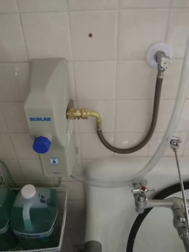 Ecolab 92151229 Oasis Pro Ultra 1 Wall Mount MOP Bucket Dispenser for ...