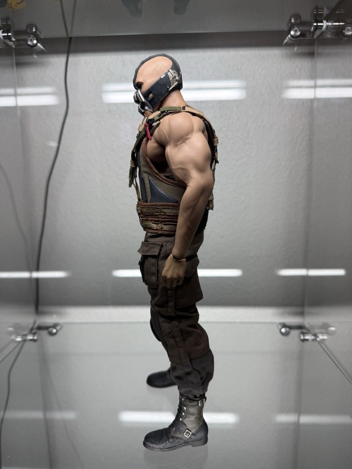 CUSTOM 1/6 BANE FIGURE S.KING.S ON PHICEN M34 BODY INCLUDES LEATHER ...