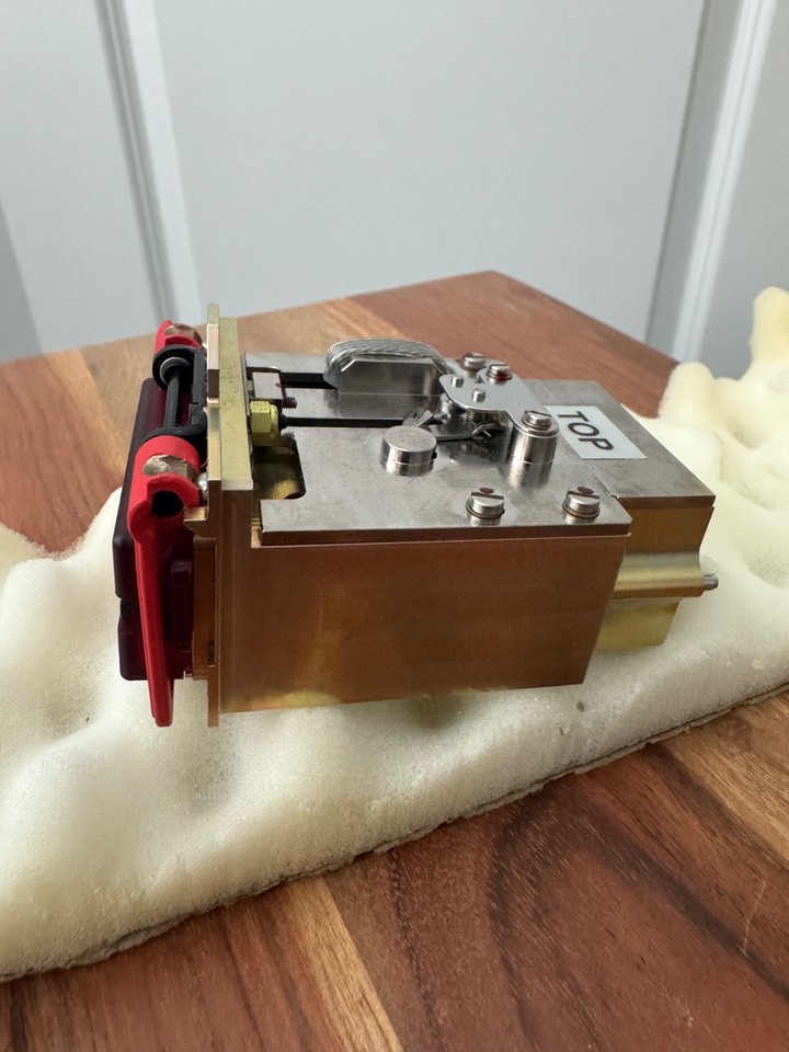 Fire panel switch for A320 P/N: 334VZ01Y00 | eBay