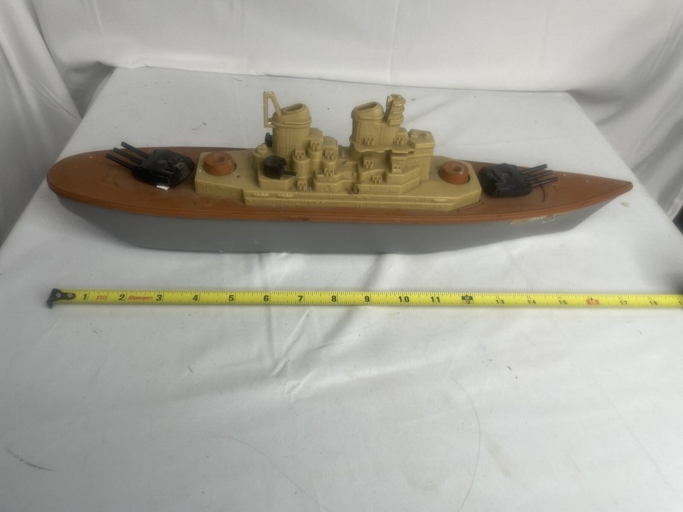 Strombecker 1980s U.S.S. New Jersey Battleship 5250 Model Ship Boat ...