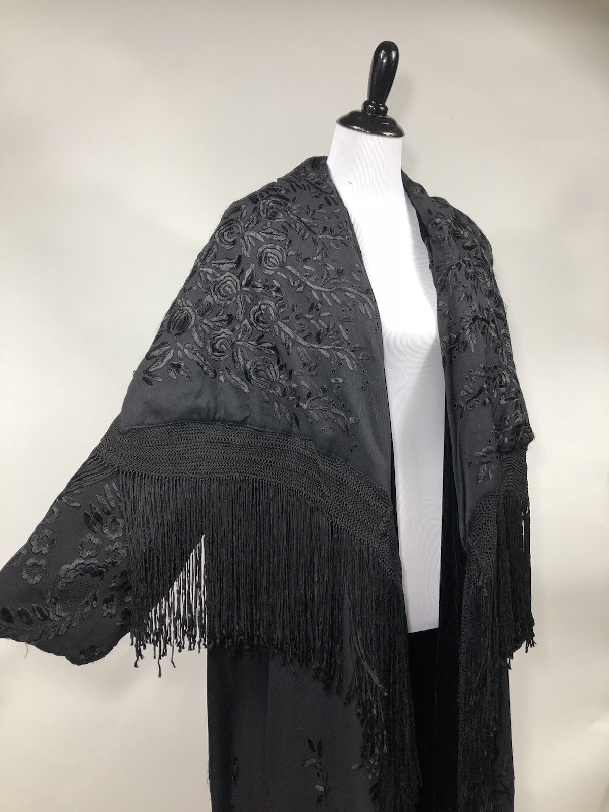 Rare VTG 1910s 1920s Edwardian Fringe Embroidered Velvet Coccoon Opera ...
