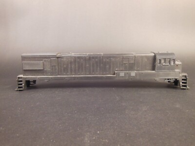 HO SCALE GE U30-C LOCOMOTIVE SHELL | eBay