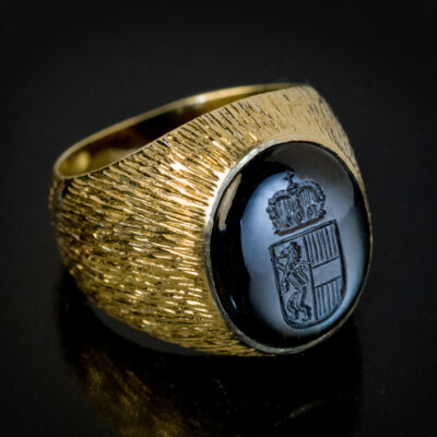 Vintage Obsidian Intaglio Gold Signet Ring Ref: 194286 | eBay