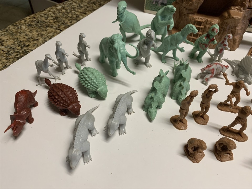 VTG Marx Figures Prehistoric Play Set Dinosaurs Cavemen 1971 AS Shown ...