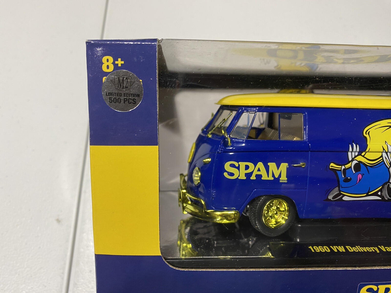 M2 Machines SPAM 1960 V W Volkswagen Delivery Van Chase (Gold Rims) 1 ...