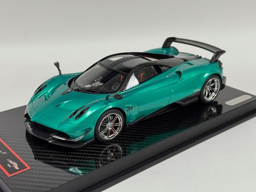 1/18 YY model Pagani Huayra BC Coupe in peacock Green on Carbon Base ...