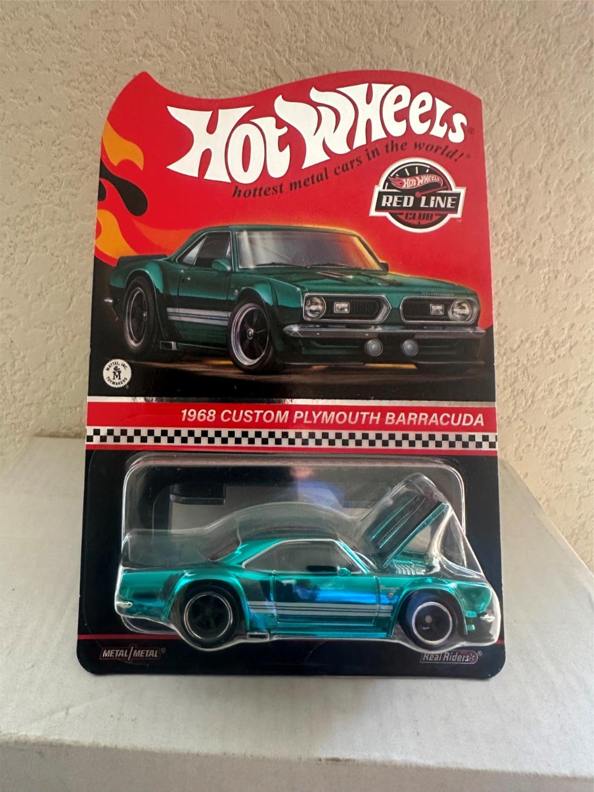 Hot Wheels Red Line Club 1968 Custom Plymouth Barracuda Spectraflame ...