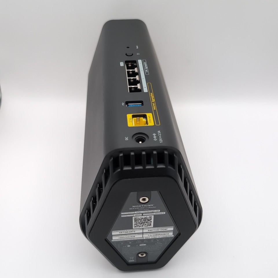 NETGEAR - Nighthawk BE6500 Dual-Band Wi-Fi 7 Router - Black (RS200) | eBay