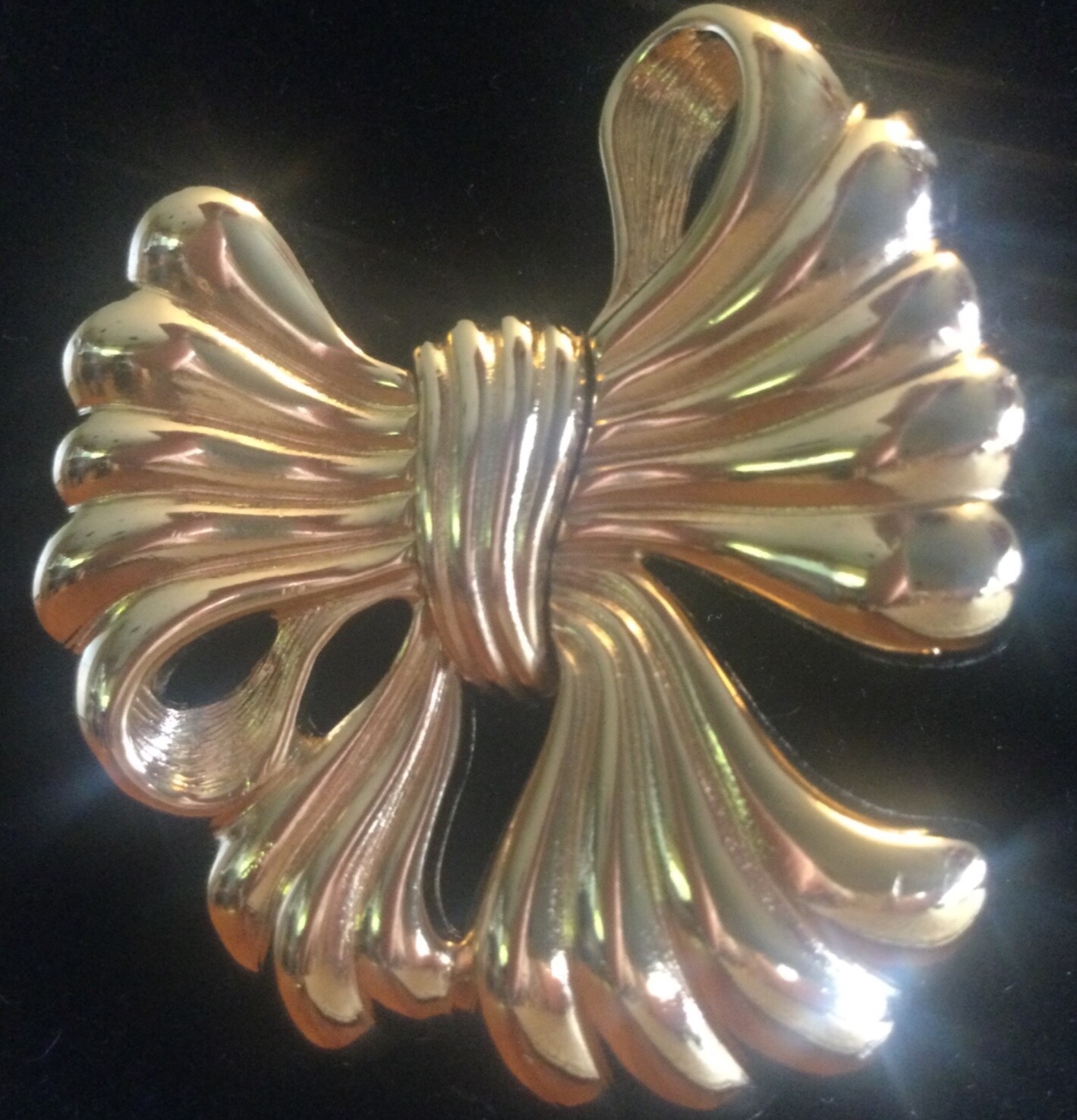 Vintage MONET 2” Mid Century Modern Heavy Bow Brooch … - Gem