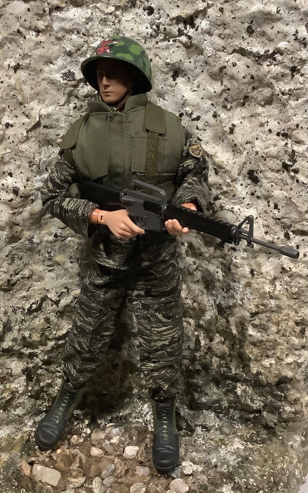 1/6 Kit-Bash Vietnam Camo ARVN Ranger w/M-16 & Custom Helmet & Patches ...