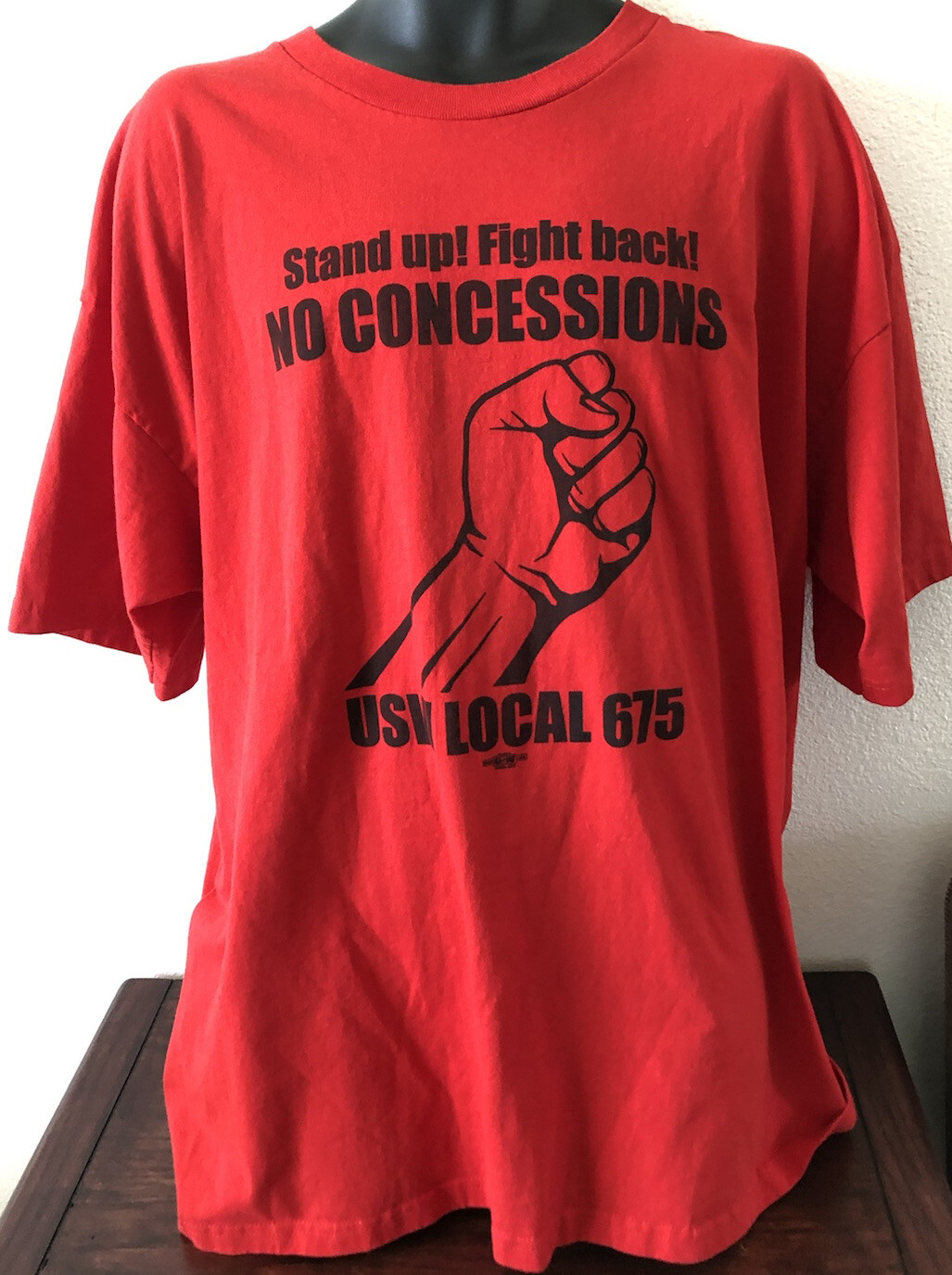 VTG.USW LOCAL 675 Stand Up! Fight Back! NO CONCESSIONS Fist Mens RARE T ...