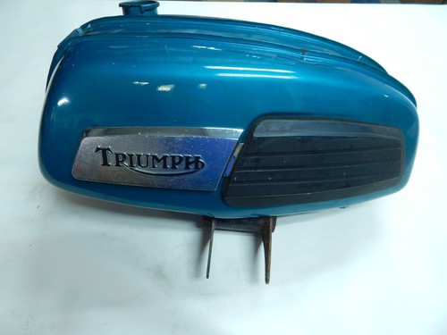 F11338 TRIUMPH TRIDENT DEALER TAKE OFF TANK ORIGINAL PAINT T150 T150T ...