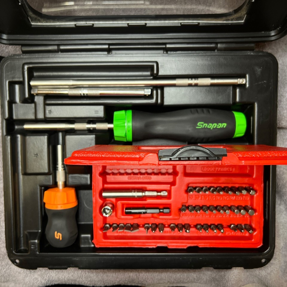 Snap-On SGDMRC108AG 8 pc Soft Grip Ratcheting Screwdriver Set (Green ...