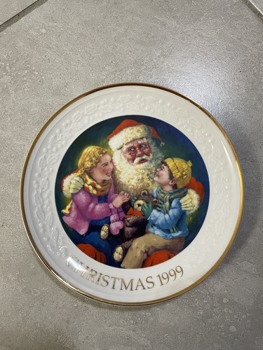 NEW Avon Fine Collections 1999 Christmas Plate- Santa's Tender Moment ...
