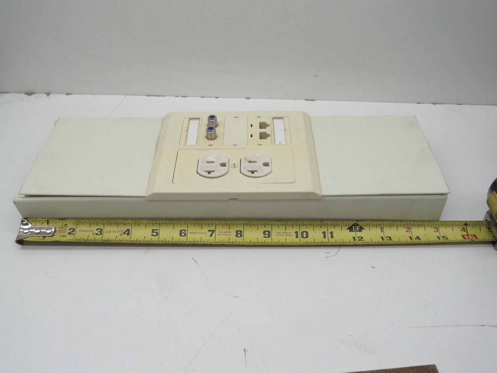 Wiremold V4000SA2 Raceway 4000 Loaded Sample w/ Receptacles COAX ...