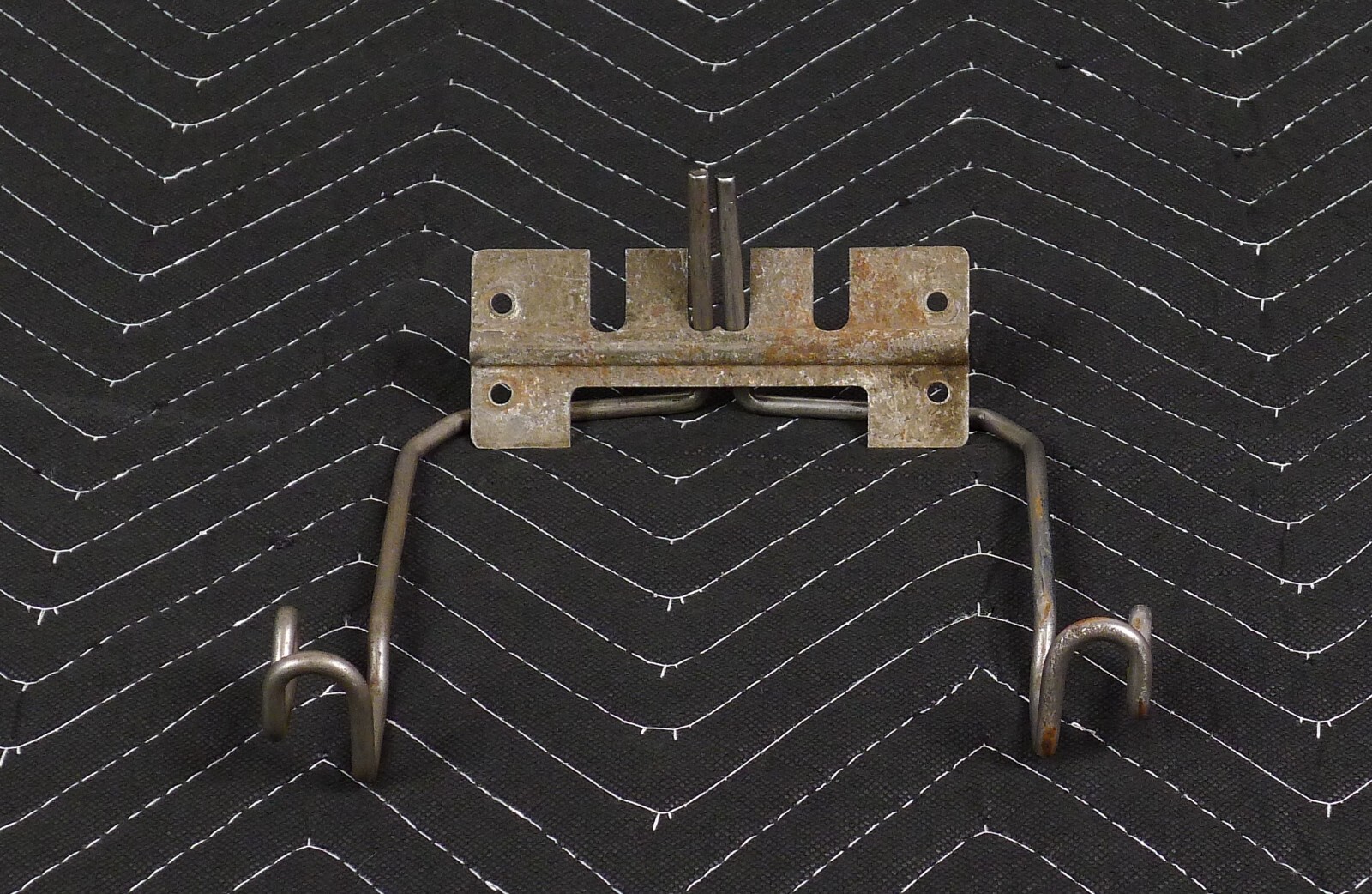 Original Lambretta Serveta GP DL Side Panel Spring Clips & Holding ...