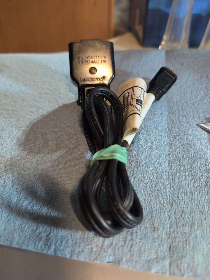 Presto 09982 Deep Fryer Magnetic Breakaway Power Cord Plug Part | eBay