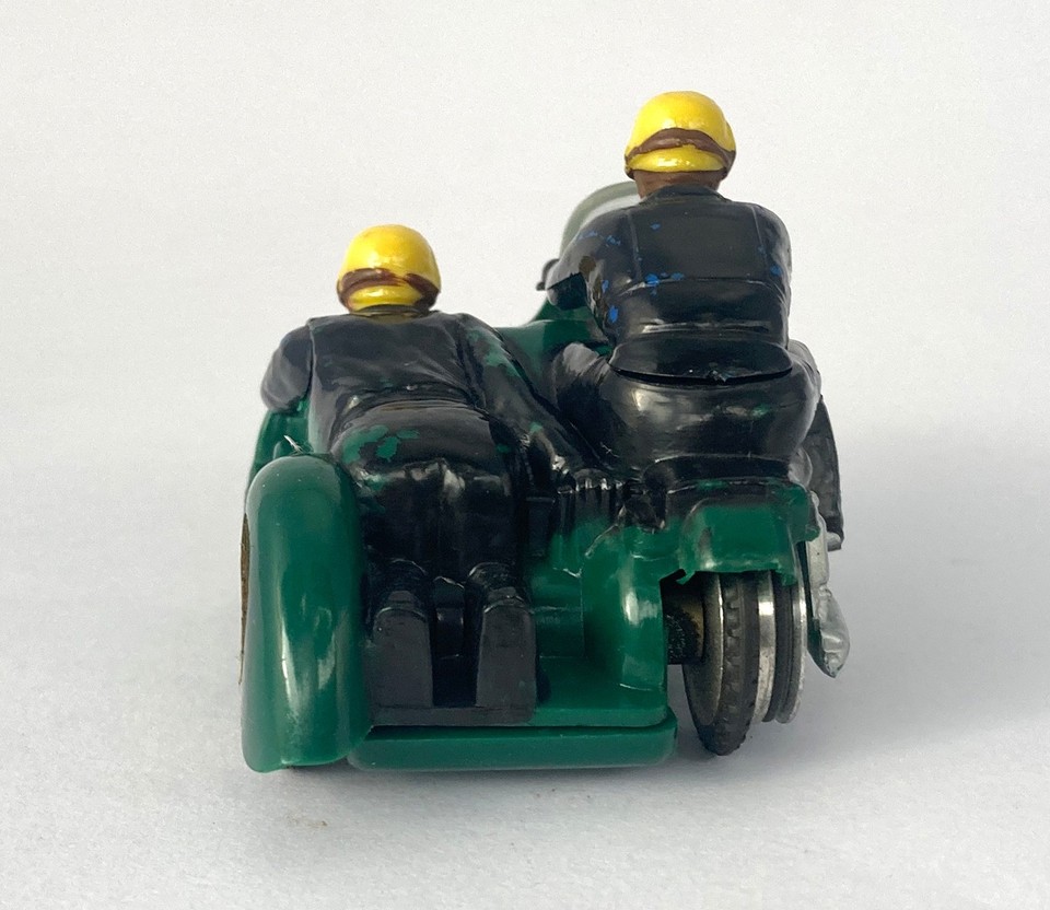 Triang Scalextric Slot Car MM/B1 "Typhoon" Motorcycle Sidecar #8 Green ...