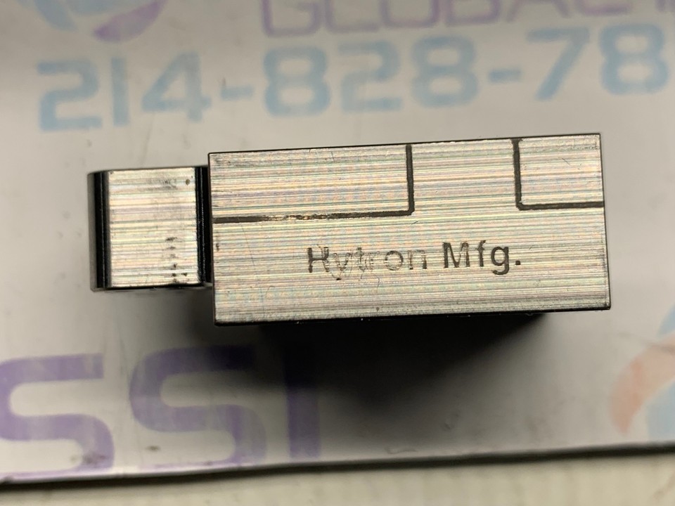 HYTRON 2-Way Stainless Steel 1/4" Seat Pneumatic Manifold Block 220 ...