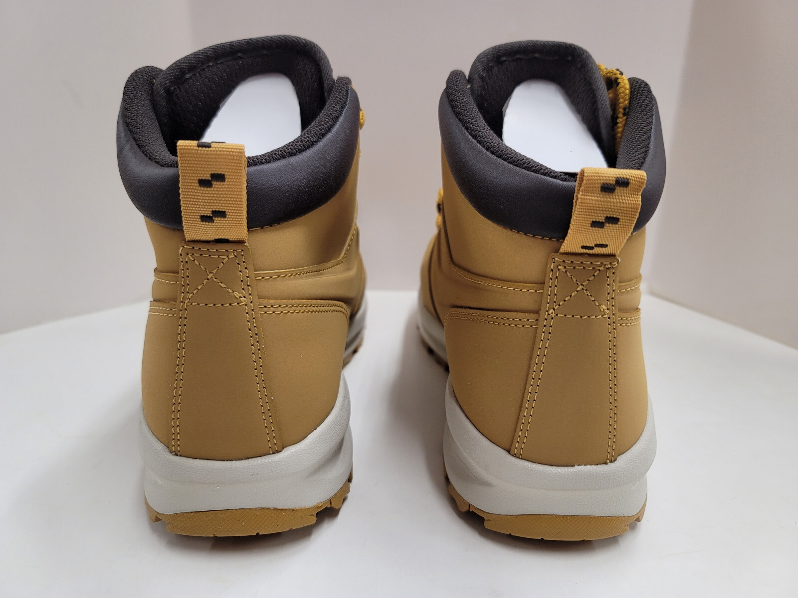 New In Box MENS Nike MANOA Leather Boots Wheat Haystack Velvet Brown ...