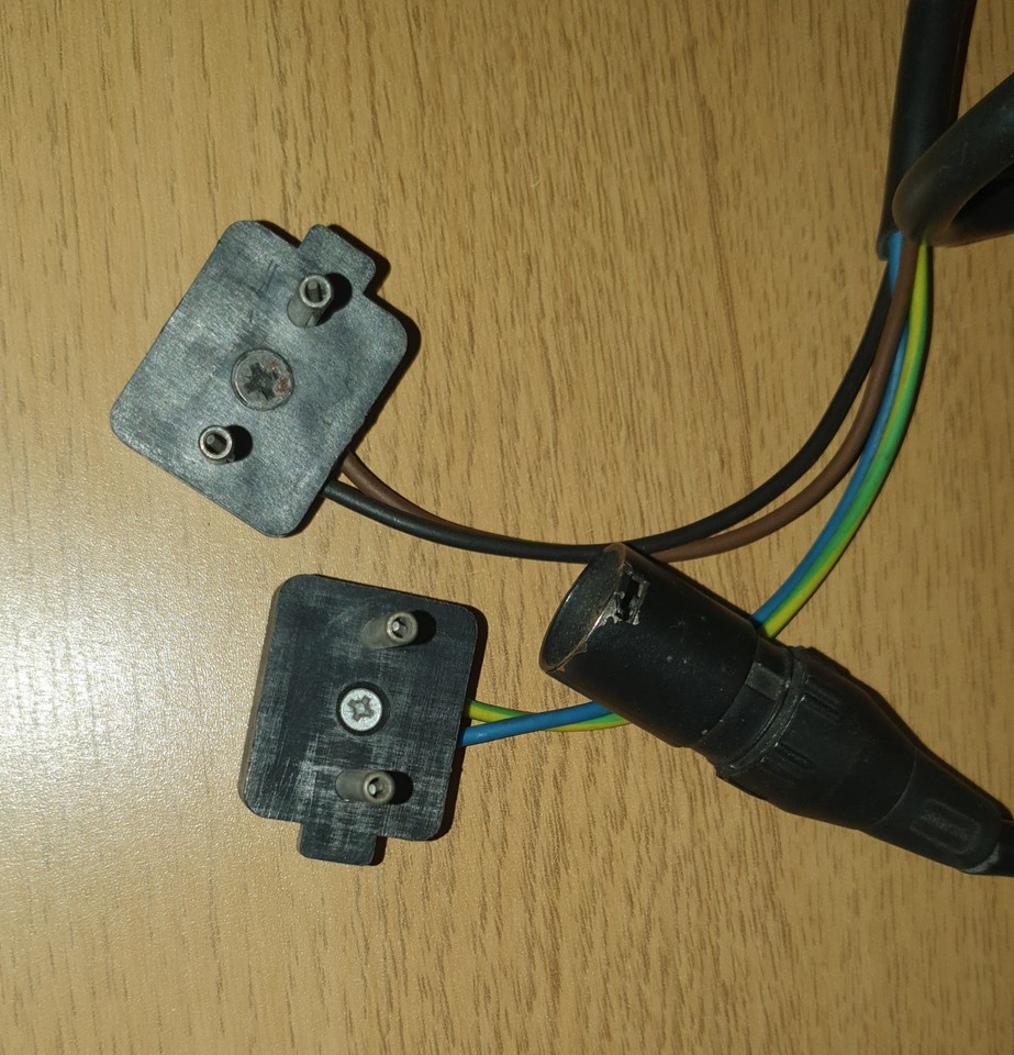 NAIM Audio Speaker Banana Plugs 1 pair pre wired to a 4 pin din Genuine ...