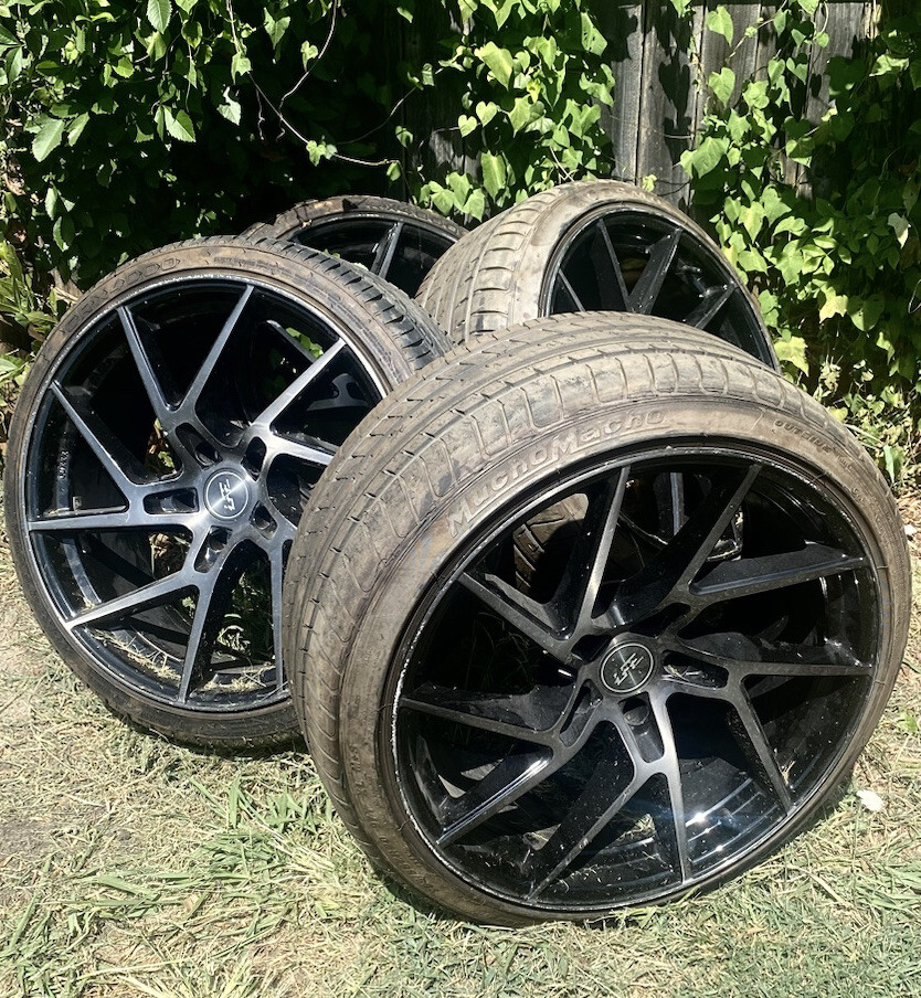Luxx LFF 20 In. Rims Set Of 4 w/tires 2 Cosmo Mucho Macho/2 Versatyre ...