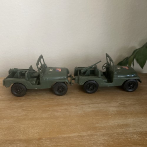 Lot Of 2 Vintage Tim-Mee PROCESSED PLASTICS U.S. Army Jeep with Machine ...