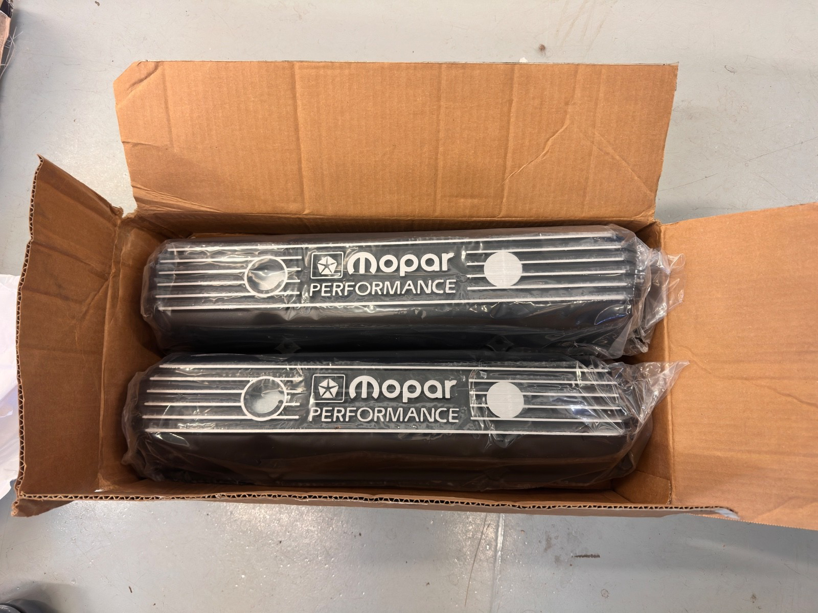 Mopar Performance Valve Covers 383 400 440 | eBay
