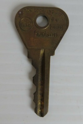 VINTAGE HUDSON LOCK INC. WR2 KEY (INV26246) | eBay
