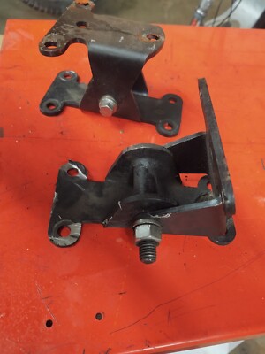 Solid Steel Frame Motor Mounts - SBC / BBC Chevy V8 **USED* | eBay