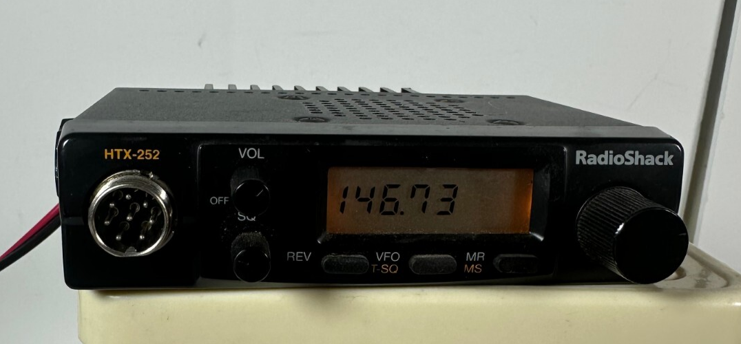 Radio Shack HTX 252 2-Meter VHF FM Mobile Transceiver 25W Ham Radio ...