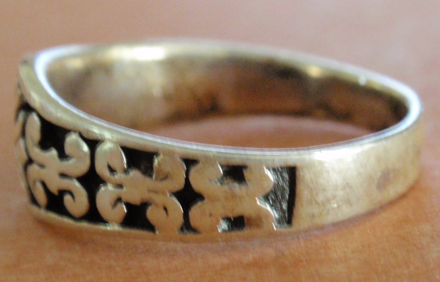 925 STERLING SILVER SHIELD RING - select your size | eBay