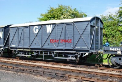 PHOTO GWR 'MINK D' FITTED 10 TON VENTILATED VAN ALL-PLANKED NO 28833 ...