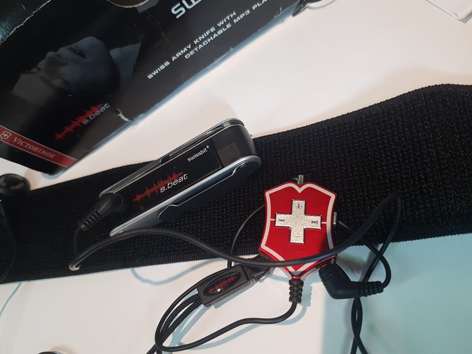 Victorinox Swiss Army knife plus MP3 audio player SwissBit sBeat RARE ...
