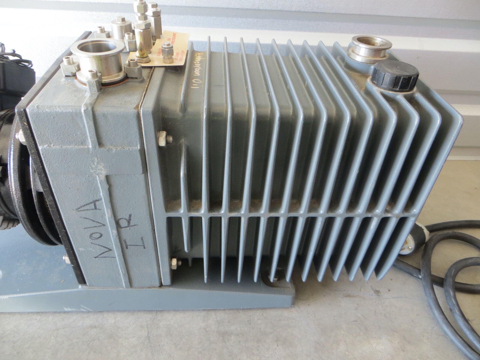 CIT Alcatel Annecy 2063 C2 Rotary Vane Vacuum Pump | eBay