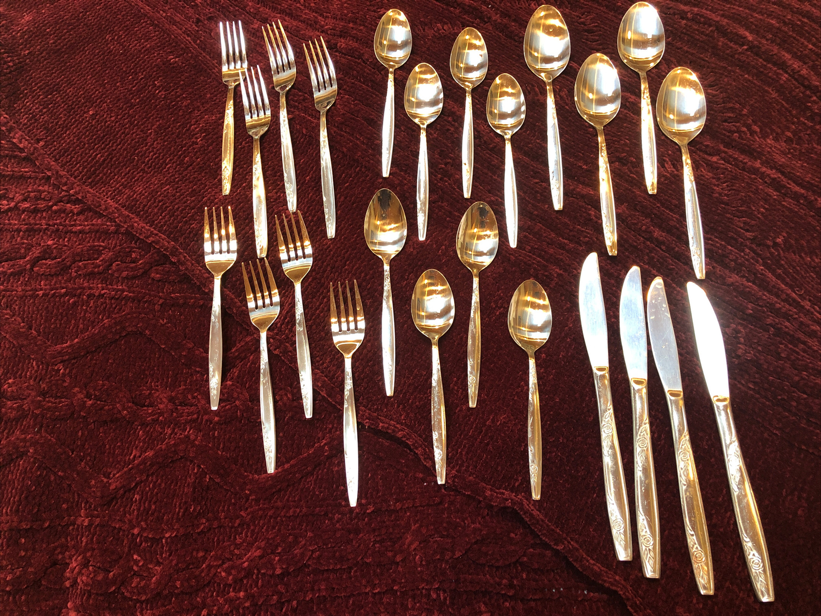 VINTAGE 25 PIECE IMPERIAL STAINLESS SILVERWARE ROSE DESIGN | eBay