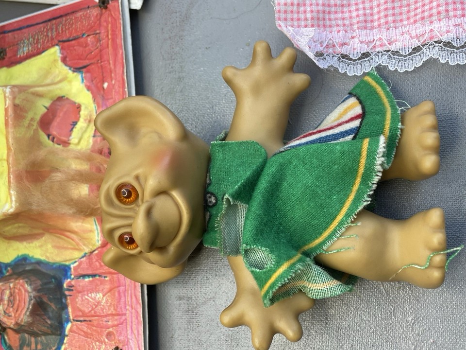 Wishnik Troll Shanty Shack Vinyl Playset Carry Case Vintage | eBay