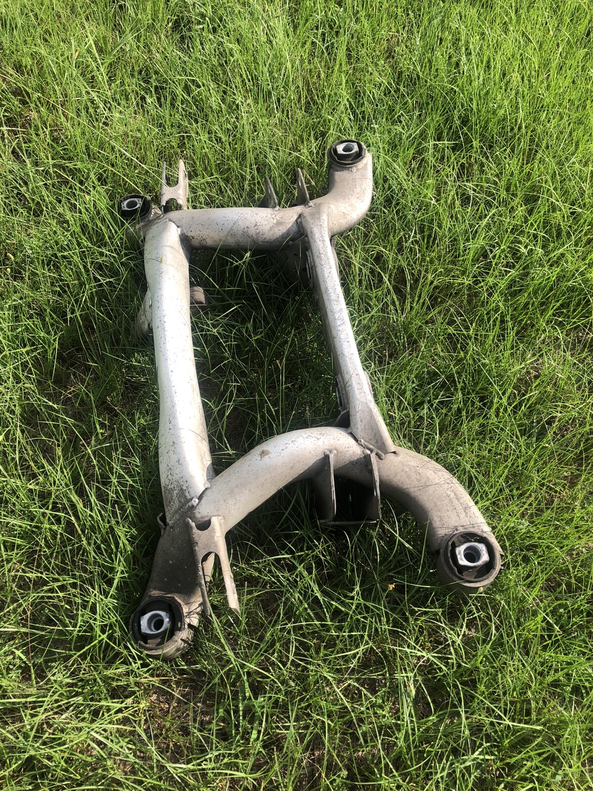 1997-2003 BMW E39 530i 528i 525i 540i Rear Suspension Carrier Sub Frame ...